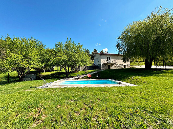 Maison à vendre - Castellane - 5 pièces - 4 chambres