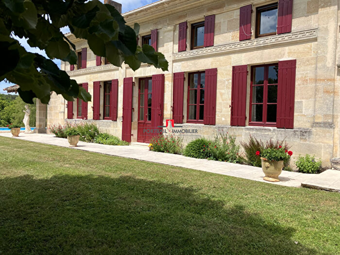 Maison à vendre - Saint-André-de-Cubzac - 6 pièces - 5 chambres