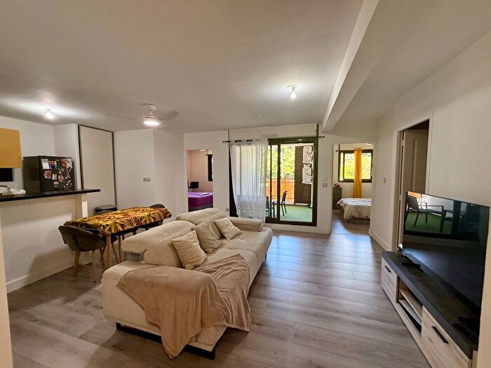 Appartement à vendre - Saint-Denis, Montgaillard - 3 pièces - 2 chambres