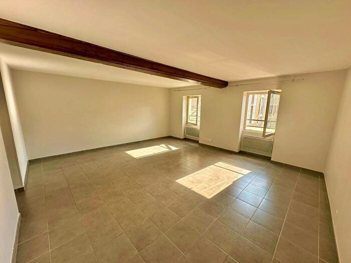 Appartement à louer - Taluyers - 4 pièces - 3 chambres