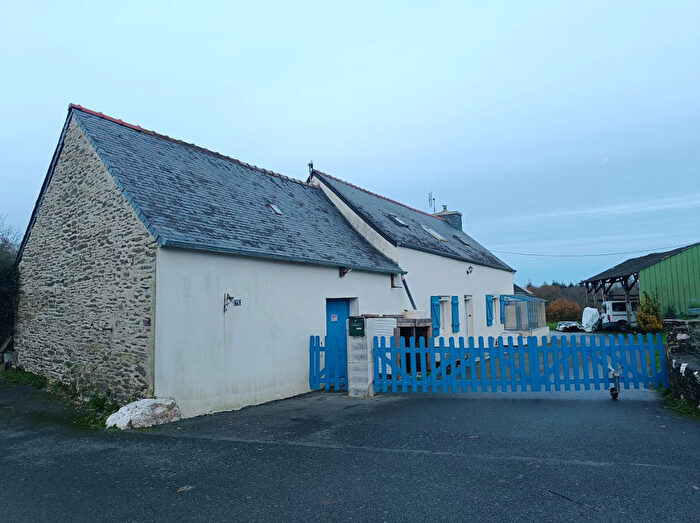 Maison à vendre - Cléden-Poher - 6 pièces - 3 chambres