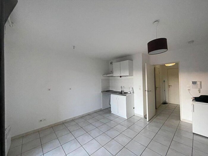 Appartement à louer - Saint Just, Marseille ème arrondissement - 1 pièce