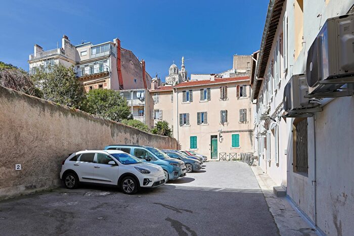 Appartement à vendre - Marseille e , Vauban - 3 pièces - 2 chambres