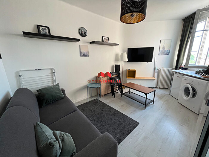 Appartement 1 pièce à louer à Bois-Colombes, Jean Mermoz