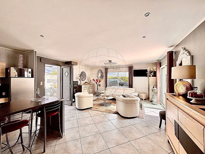 Maison 5 pièces à Saint-Sulpice-de-Royan, à vendre