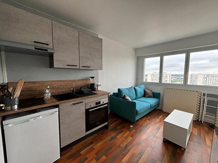 Appartement à louer - Tours, Rives du Cher - 1 pièce