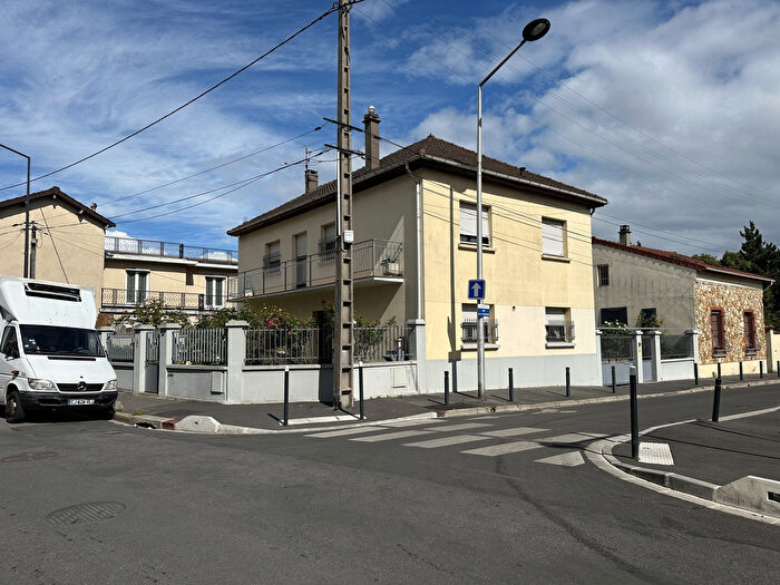 Maison 9 pièces à vendre - Saint-Denis, Romain Rolland