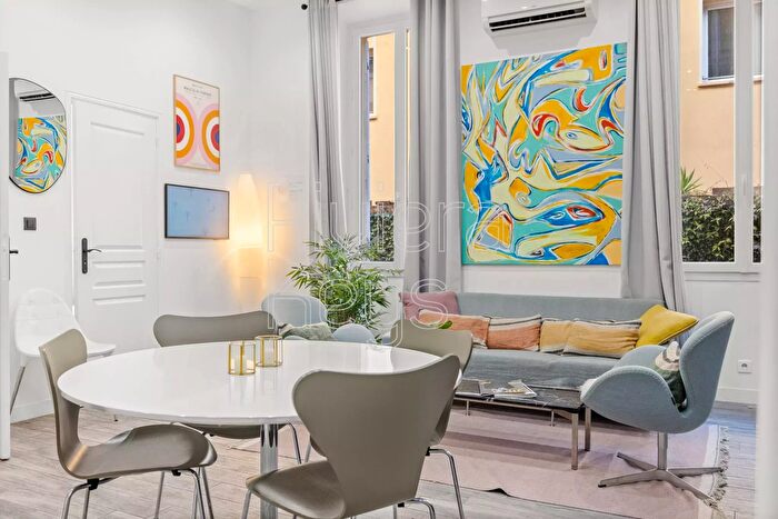 Appartement à vendre - Cannes, Suquet - 3 pièces - 2 chambres