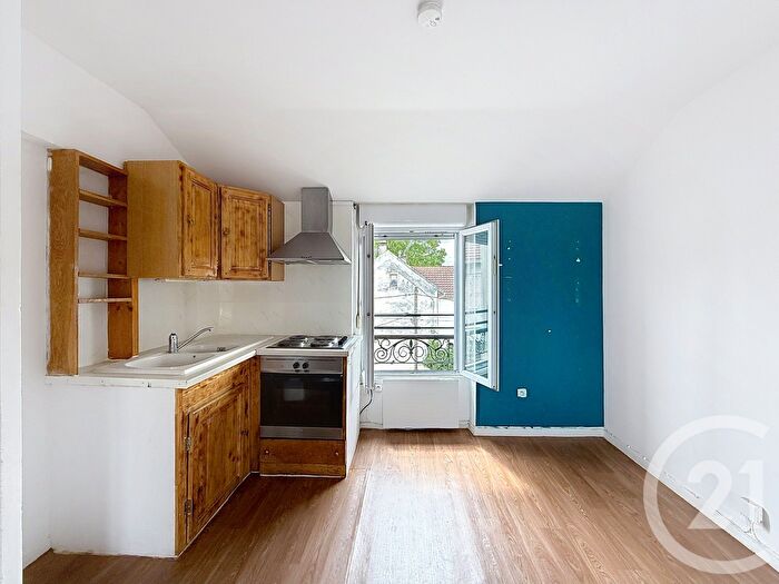 Appartement à vendre - Montfermeil, Centre-ville - 2 pièces - 1 chambre