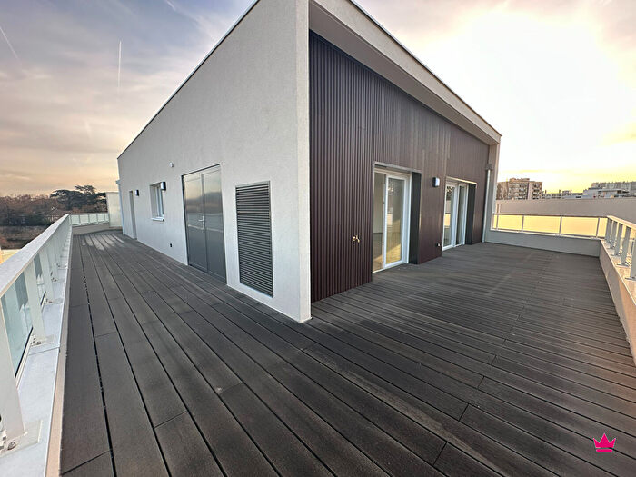 Appartement à vendre - Champagne-au-Mont-dOr - 4 pièces - 3 chambres