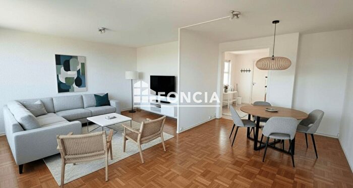 Appartement à vendre - Trévoux - 3 pièces - 2 chambres