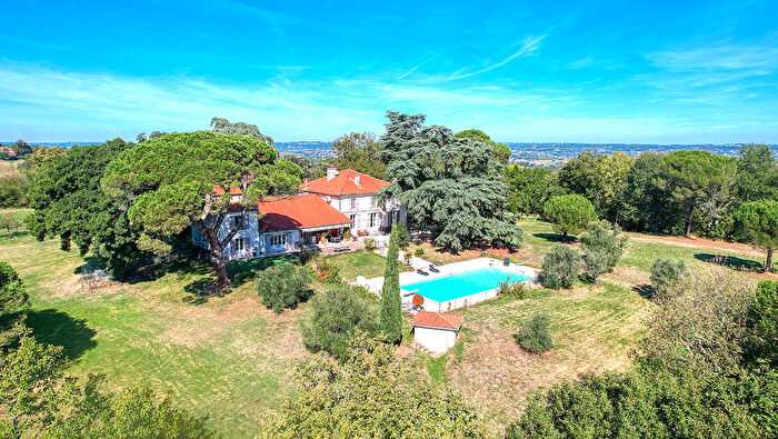 Maison à vendre - Layrac - 10 pièces - 7 chambres