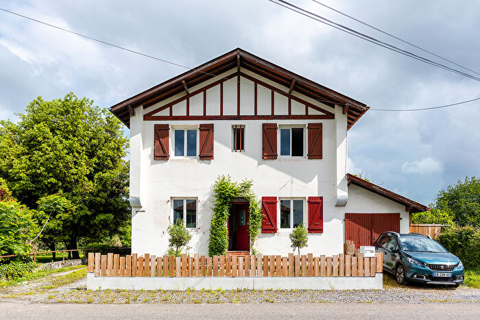 Maison à vendre - Saint-Palais - 4 pièces - 3 chambres