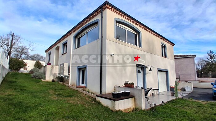 Maison à vendre - Saint-Julien-du-Puy - 6 pièces - 4 chambres