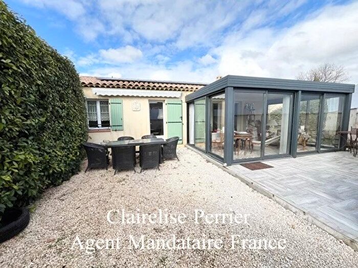 Maison 4 pièces à Entrecasteaux, à vendre