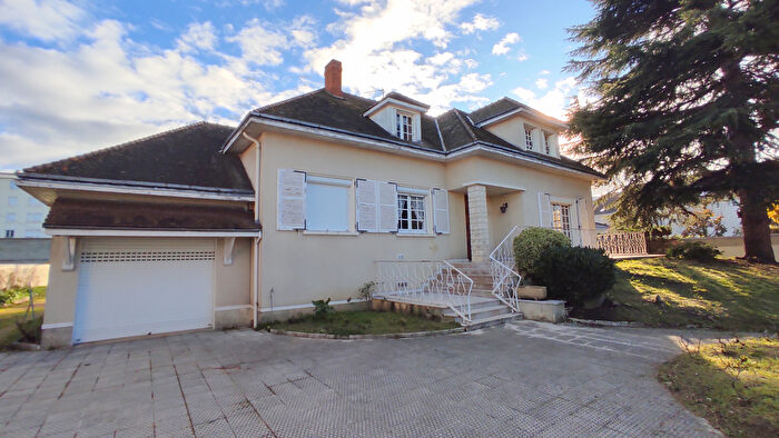 Maison à vendre - Châtellerault, Nord Ouest - 7 pièces - 4 chambres