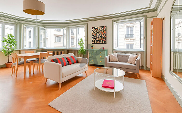 Appartement à vendre - Lyon e , Tête dOr, Vitton - 3 pièces - 2 chambres