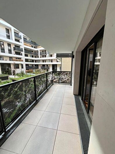 Appartement à louer - Faubourg de lArche, Courbevoie - 3 pièces - 2 chambres