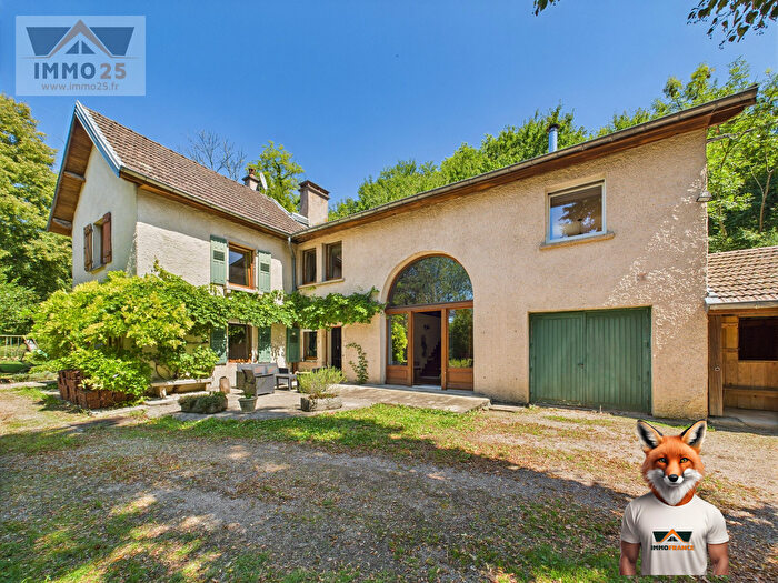 Maison à vendre - Calmoutier - 9 pièces - 5 chambres