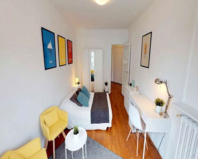 Appartement à louer - Alleray Procession, Paris ème arrondissement - 5 pièces - 5 chambres