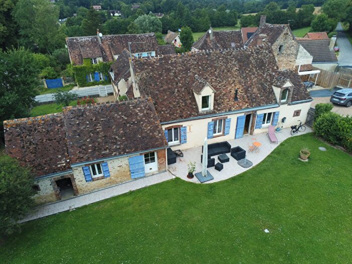 Maison à vendre - Nogent-le-Rotrou - 5 pièces - 4 chambres