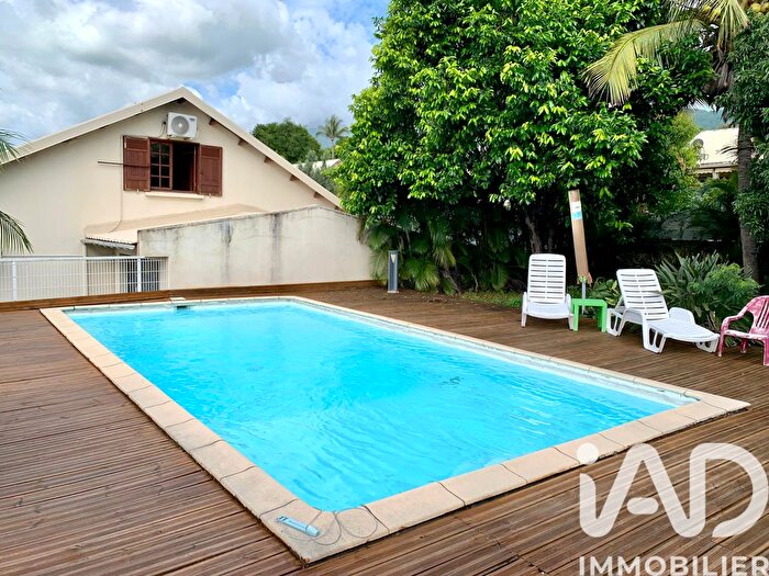 Maison à louer - Saint-Paul, Bois de Nèfles - 4 pièces - 3 chambres