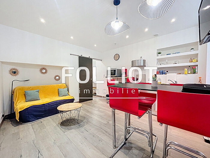 Appartement à vendre - Granville, Centre-ville - 2 pièces - 1 chambre