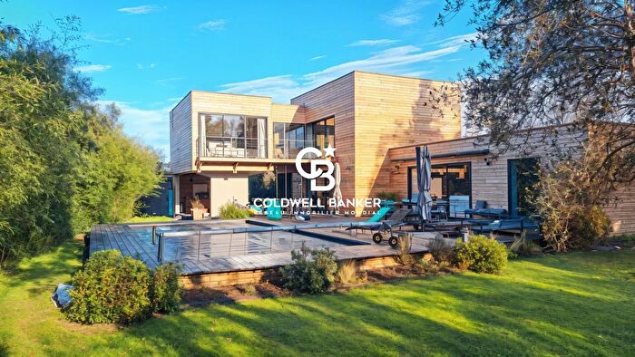 Maison à vendre - Lège-Cap-Ferret - 8 pièces - 6 chambres