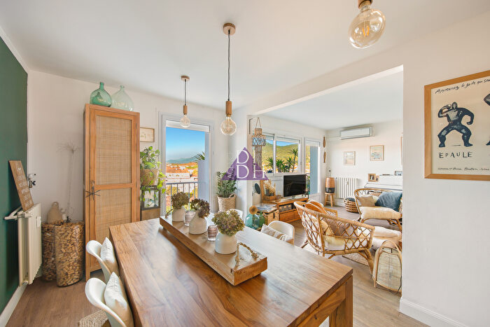 Appartement à vendre - Hyères, Centre-ville - 4 pièces - 3 chambres