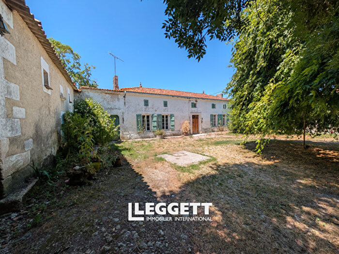 Maison à vendre - Saint-Germain-de-Vibrac - 6 pièces - 3 chambres