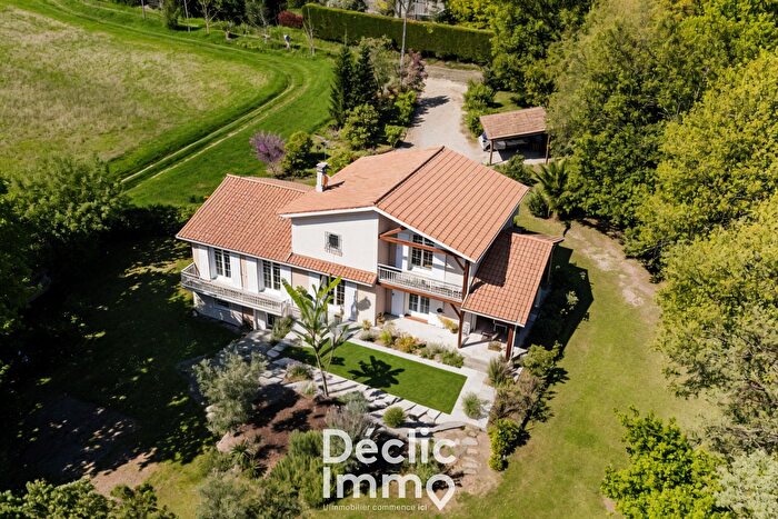 Maison à vendre - Carignan-de-Bordeaux - 6 pièces - 4 chambres