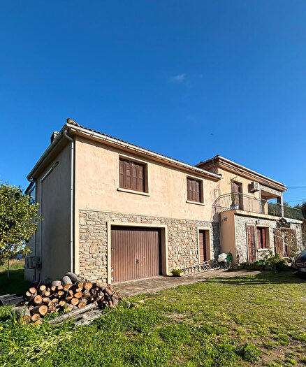 Maison à vendre - San-Giuliano - 10 pièces - 7 chambres