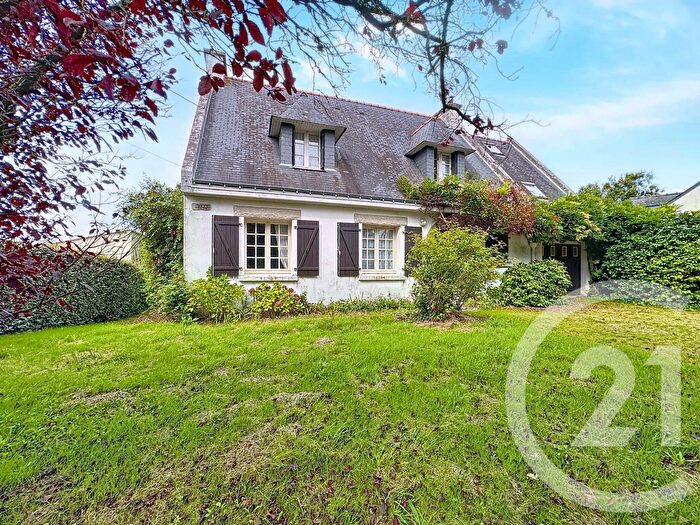 Maison à vendre - Saint-Armel - 6 pièces - 5 chambres