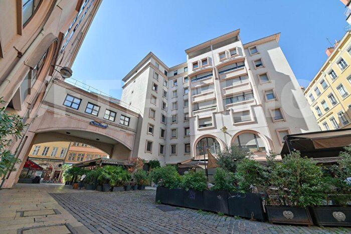 Appartement à louer - Lyon e , Cordeliers Bellecour - 3 pièces - 2 chambres