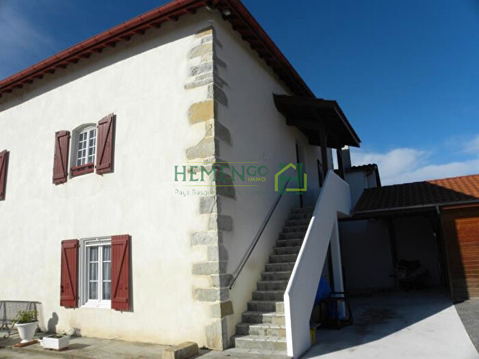 Appartement à louer - Saint-Palais - 4 pièces - 3 chambres