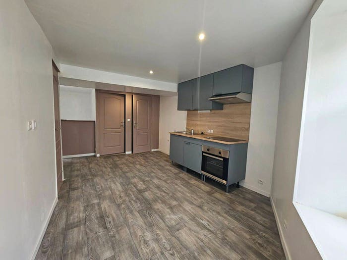 Rabelais-Le Porteau, Fontenay-le-Comte : Appartement 2 pièces à louer
