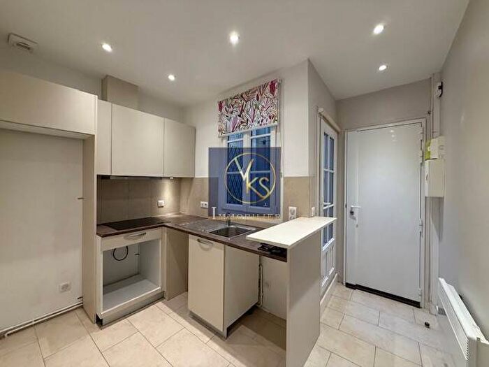 Appartement à louer - Paris ème arrondissement - 3 pièces - 2 chambres