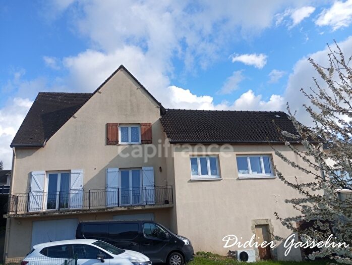Maison à vendre - Nogent-le-Rotrou - 5 pièces - 3 chambres
