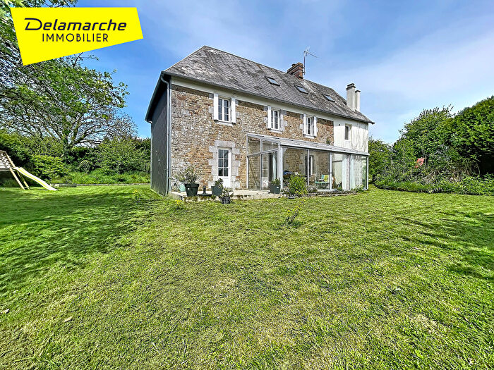 Maison à vendre - Saint-Denis-le-Gast - 6 pièces - 4 chambres