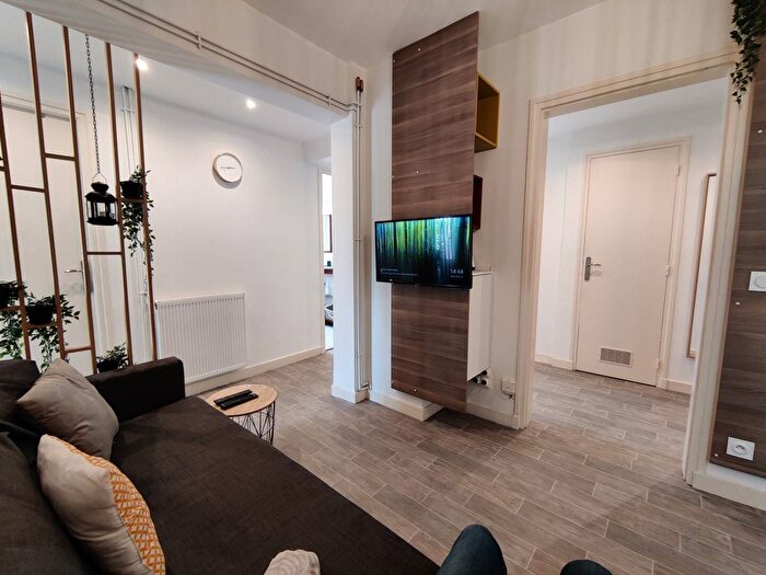 Appartement à louer - Bellevue, Brest - 1 pièce - 3 chambres