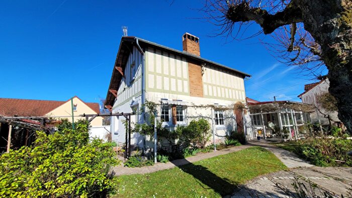 Maison à vendre - Saint-Jean-de-Braye, Ouest - 5 pièces - 4 chambres