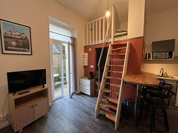Appartement 1 pièce à Centre Ville, Périgueux, à louer