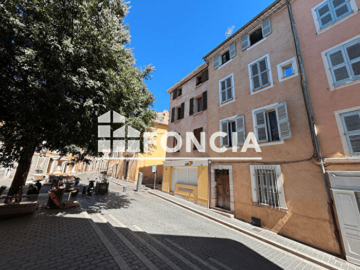 Appartement à vendre - Draguignan, Centre-ville historique - 2 pièces - 1 chambre