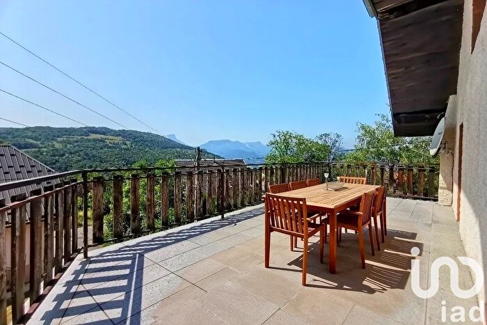 Maison à vendre - Saint-Jean-dArvey - 5 pièces - 3 chambres