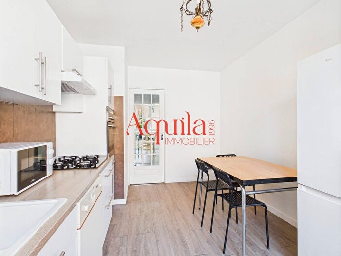 Croix Luizet, Villeurbanne : Appartement 4 pièces à louer