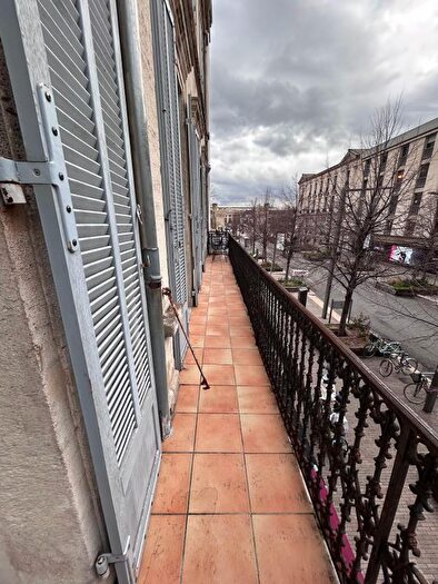 Appartement à louer - Avignon, Magnanen, Teinturiers - 3 pièces - 2 chambres