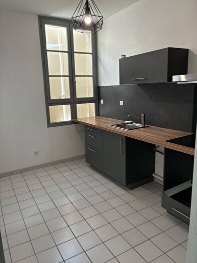 Appartement à louer - Angoulême - 3 pièces - 2 chambres