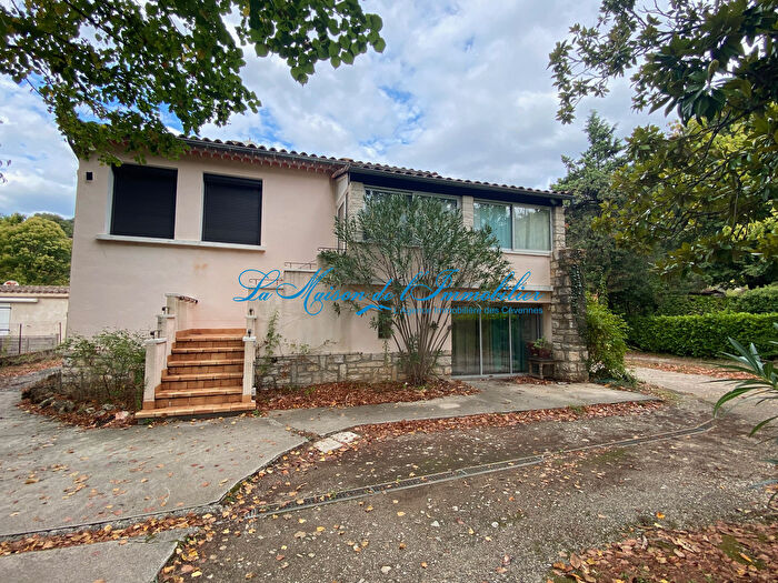 Maison 8 pièces à vendre à Mialet