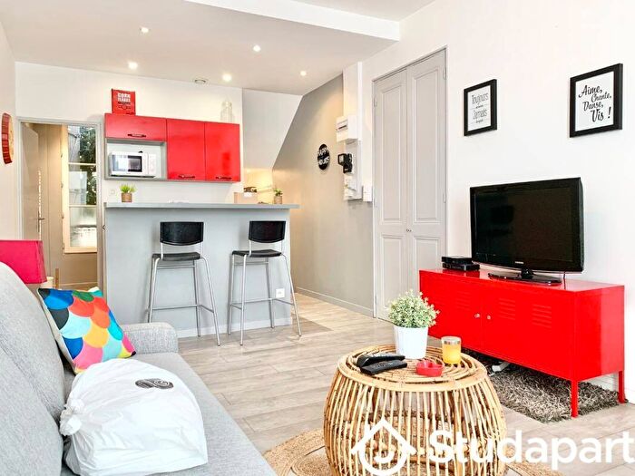 Appartement à louer - Berriat-Ampere, Grenoble - 1 pièce