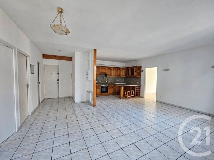 Appartement à louer - Graulhet - 3 pièces - 2 chambres